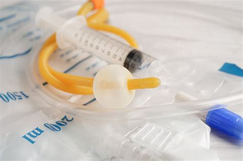 Foley Catheter And Urine Drainage Bag Collect Urine For Disability Or