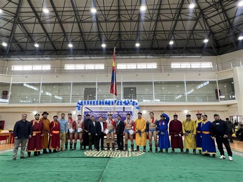 Архангай аймгийн Биеийн тамир спортын газар Архангай аймгийн Бөхбилэгт дэвжээний хүчтэнүүд