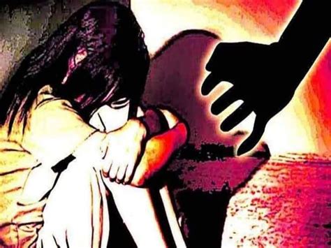 Assam Viral Video Girl Sexually Assaulted By Five People As Video Goes