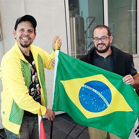 Viva O Brasil Que Orgulho Representar Minha Pátria E Suas Cores 💚💛💙🤍