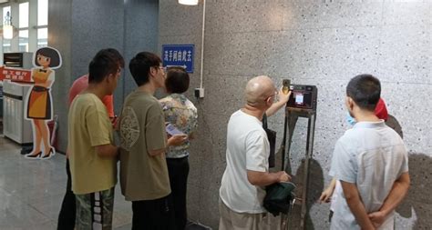 刷脸刷卡刷二维码教工餐厅里率先体验校园一卡通新应用 四川农业大学新闻网