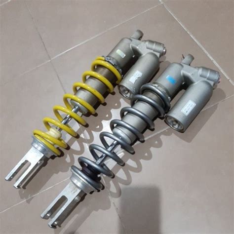 Jual Monoshock Shock Belakang Honda CRF 250 R SHOWA Shopee Indonesia