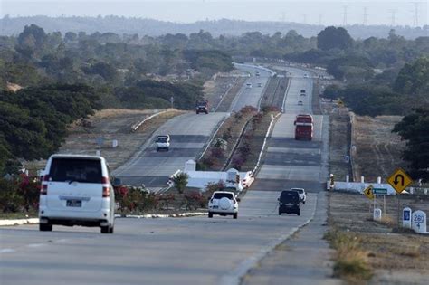 စစ်ရေးအရှိန်အဟုန်မြှင့်ရန် အဓိကလမ်းမကြီးများကို ညအချိန်သွားလာခွင့် ကန့်သတ် Ludunwayoo