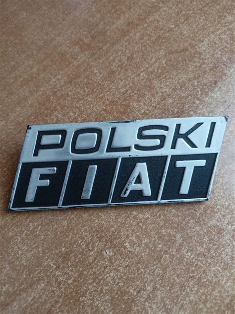 Emblemat znaczek POLSKI FIAT Maluch 126p ORYGINAŁ 14377753642