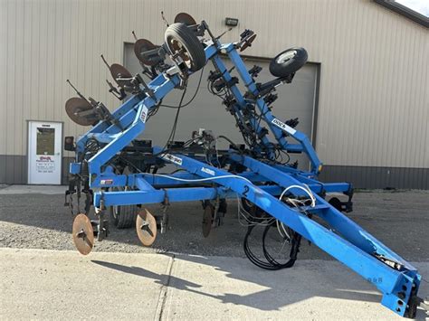 Dmi 4300 For Sale In Martinsville Indiana