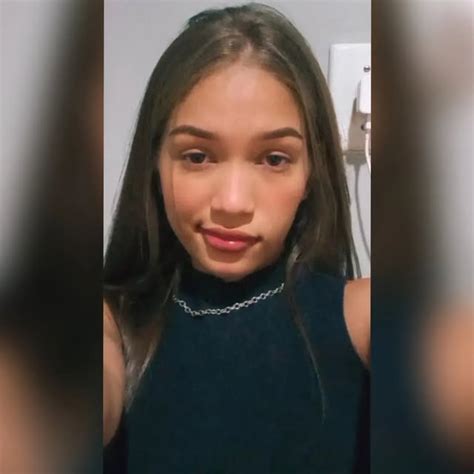 Emy Emilly Cmpss • Threads Say More