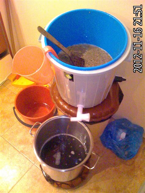 Домашна бира от малц хмел дрожди и вода