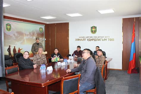 Хил хамгаалах байгууллага ХУГАЦААТ ЦЭРГИЙН АЛБА ХААГЧДАА ЭРГЭЛЭЭ Хилийн цэргийн 0166 дугаар