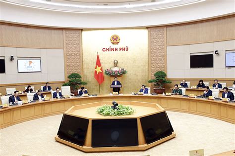 Thủ tướng Chính phủ Phạm Minh Chính chủ trì Phiên họp Chính phủ