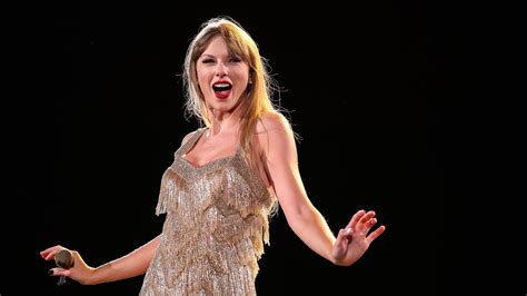 The Unexpected Taylor Swift Ex Whose Wife Is A Total Swiftie