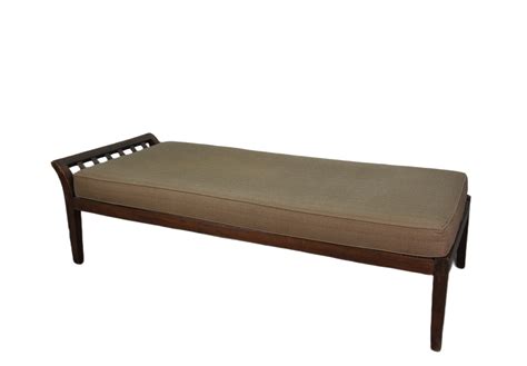 Dyag East Asian Classic Twin Solid Woodrattan Daybed With Mattress
