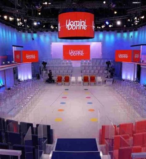 Uomini E Donne Luca Salatino Nuovo Tronista Lo Ha Scelto Maria De Filippi
