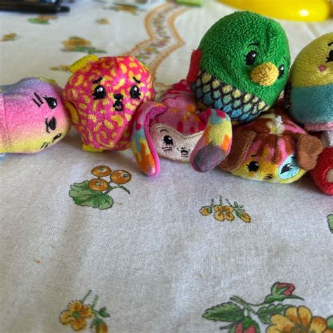 Moose Toys Pikmi Pops Lot Of 15 B22