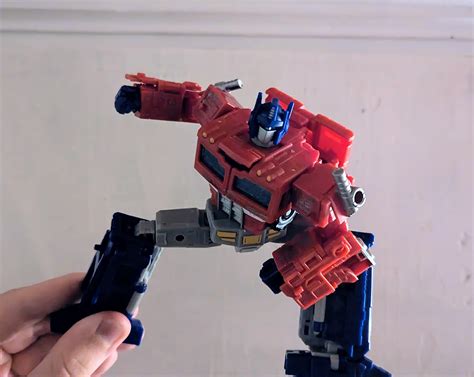 closest approximation to the pose i could get with siege prime r
