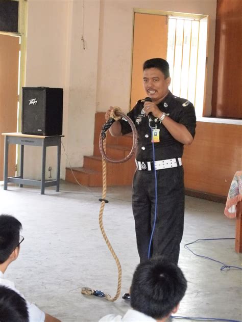 Warna Warni Stk Ceramah Hukuman Penjara Sebat Dan Gantung