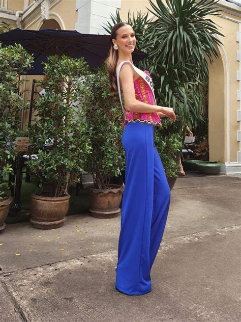 7 Potret Yessica Hausermann Miss Universe Bolivia 2025 Bikin Jatuh Hati Idn Times