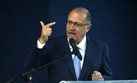 Alckmin Afirma Que Não Teve Contato Com Presidente Temer Política