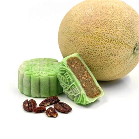 Pine Garden Melon With Pecan Nuts Mooncake