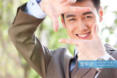 青年商务男士肖像 蓝牛仔影像 中国原创广告影像素材