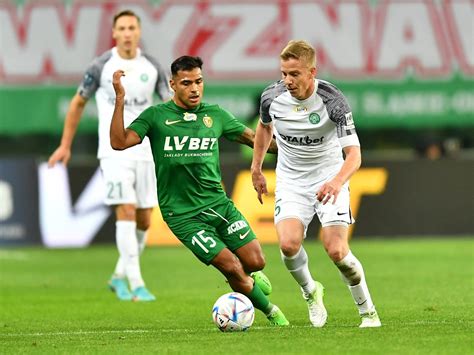 Skandal na meczu Ekstraklasy Poszło o Ukraińców mieszkających w Polsce Ekstraklasa Sport Wprost