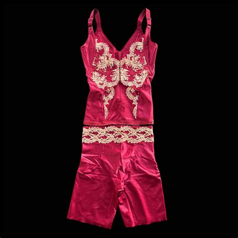 【美品】 マルコ 補正下着 限定色 コントロールキャミ75 ロングガードルl メルカリ