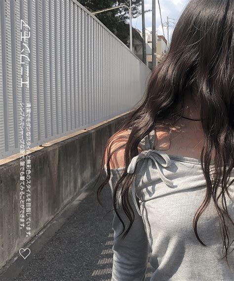 애니원모어 [가을신상] 얀드 오프숄더 트임 리본 긴팔 티셔츠 3color
