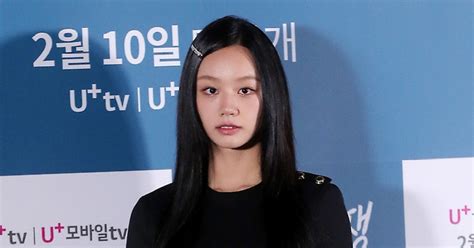 동성 키스 혜리 9년만 덕선이 지웠다 해외서도 터진 선의의 경쟁 [공식]