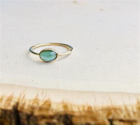 Cette liste est pour un anneau de tourmaline bleu Indicolite fait à la