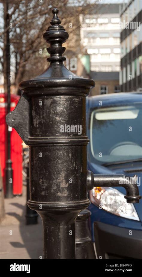 John Snow Cholera Pump Hi Res Stock Photography And Images Alamy