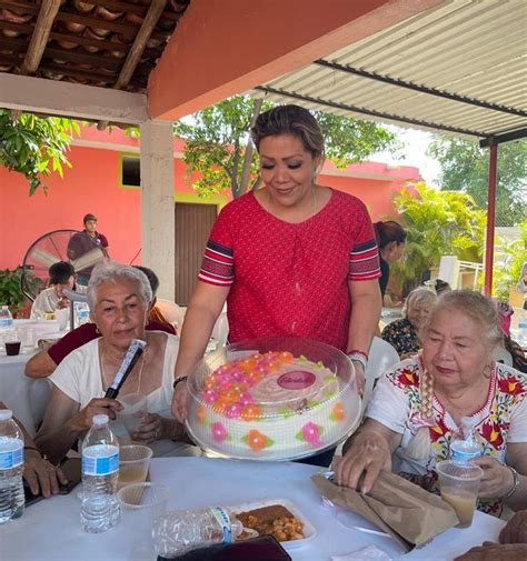 Celebra DIF A Los Adultos Mayores De Rosario