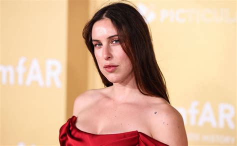 Bruce Willis Daughter Scout Shares Touching Video With Dad During The