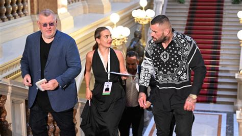 Galerie Lela Ceterová s Karlosem Vémolou na otevření OC Máj Bijec