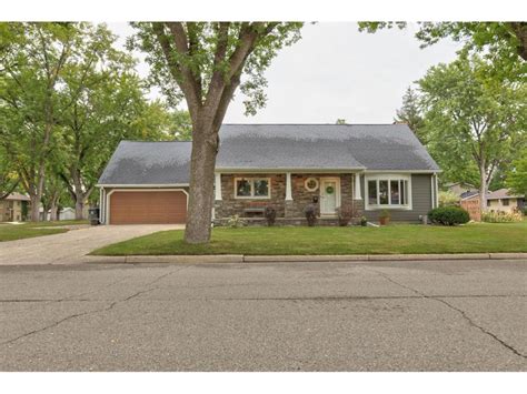 701 Kennedy Street Marshall Mn 56258 Mls 6261163 Edina Realty