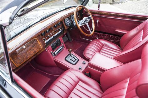 Daimler V8 250 By Vicarage Revivaler