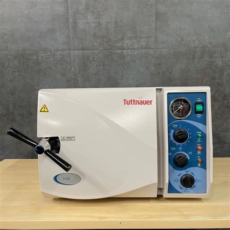 Tuttnauer 2540m Autoclave