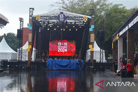 Penampilan Rapai Aceh Pukau Pengunjung Tmii Antara News