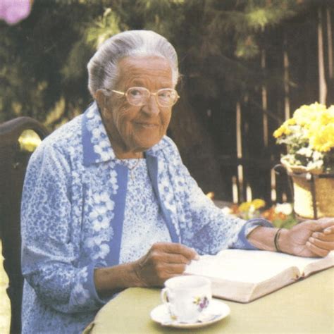 Uma mulher extraordinária Corrie ten Boom Ministérios Pão Diário
