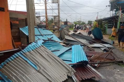 Bpbd Data Warga Terdampak Puting Beliung Di Mempawah Kalbar