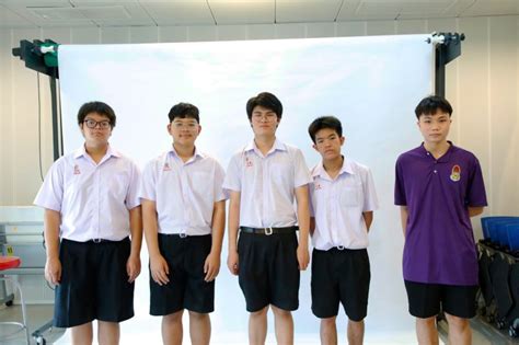 คณะครูและนักเรียนโรงเรียนกรุงเทพคริสเตียนวิทยาลัย เข้าเยี่ยมชมสถาบัน