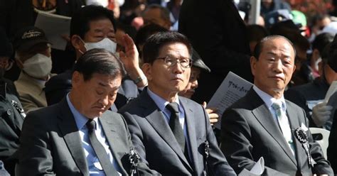 김문수 경사노위 위원장 박정희 전 대통령 추도식 참석