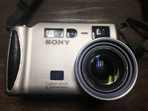 Sony Cyber Shot DSC S70