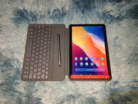 Brand New Tcl Tablet W Pen And Keyboard Folio Case Mobile Phones
