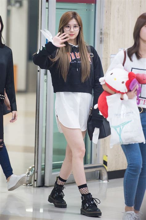 Pin By Lulamulala On Twice Sana Korean Fashion Fashion Korean