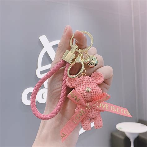 🌟台灣現貨🌟【暴力熊鑰匙扣】毛線領結熊可愛鑰匙鏈小熊書包汽車鑰匙挂件公仔小掛飾批發鑰匙扣 蝦皮購物