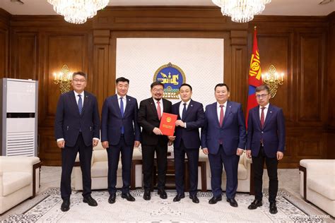 Засгийн газрын бүрэлдэхүүний тухай хуульд өөрчлөлт оруулах тухай хуулийн төсөл болон дагалдах