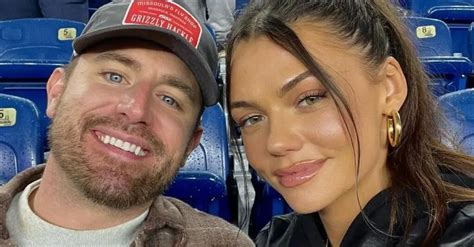 Social Media Influencer Bob Menery Girlfriend Career And Physical