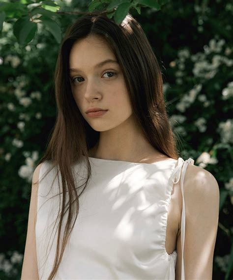 The Cutie Collective Liza Ostrovskaya Ig Liza Ostrovskaya25