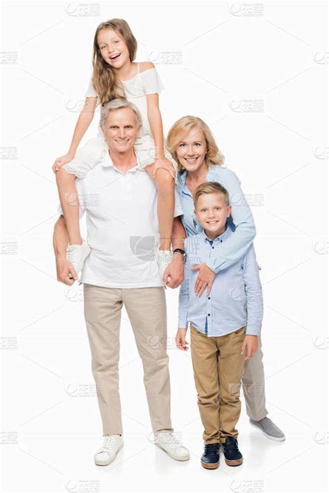 快乐的祖父母和孩子