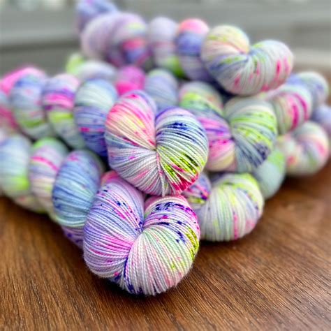 Shimmer Sock Yarn Spectrum Fibre