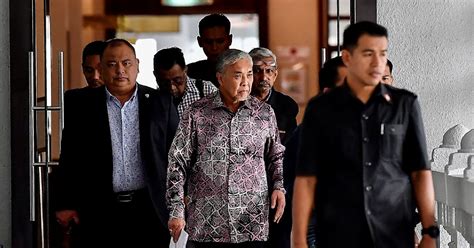 Zahid Tak Pernah Arah Guna Duit Yayasan Akalbudi Bayar Kad Kredit